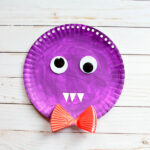 Paper Plate Vampire Halloween Craft - Vampire Haircut