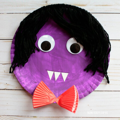 Paper Plate Vampire Halloween Craft - Vampire Haircut