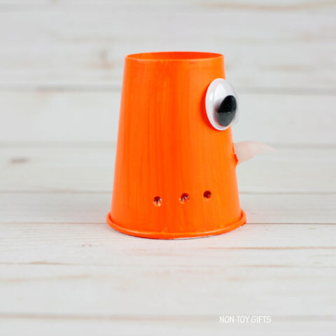 Paper Cup Spiders With Glowing Noses - Halloween Craft