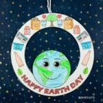 Earth Day Wreath with Template - Non-Toy Gifts