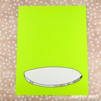 Green Eggs and Ham Craft with PRINTABLE - Non-Toy Gifts
