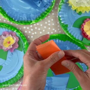 Paper Plate Pond Craft for Kids (with FREE Printable) - Non-Toy Gifts