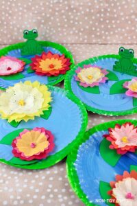Paper Plate Pond Craft for Kids (with FREE Printable) - Non-Toy Gifts