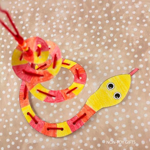 Chinese New Year Spiral Snake Craft [ FREE PRINTABLE] - Non-Toy Gifts